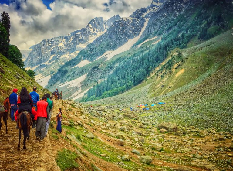 Gulmarg in August – Places to Visit and Things to Do - eKashmir Tourism